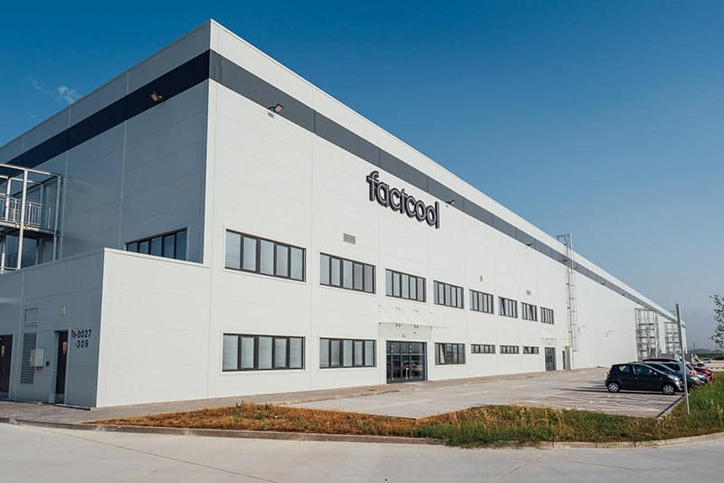 Jedného z našich TOP PREDAJCOV už riadi krízový manažment: Prepúšťa ...